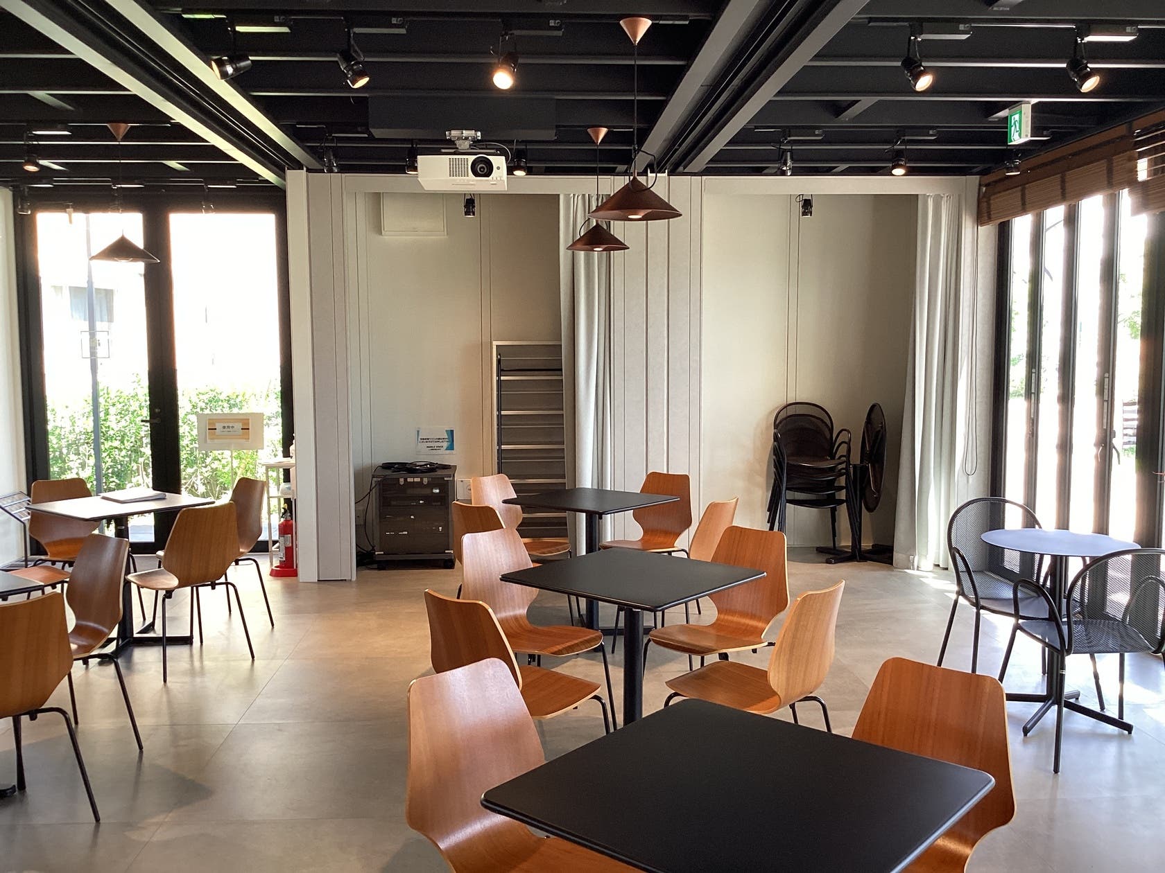 【Community】✨U-SPACE千葉店✨大鏡やプロジェクターなどが充実しています♪Wi-Fi/千葉市の写真5