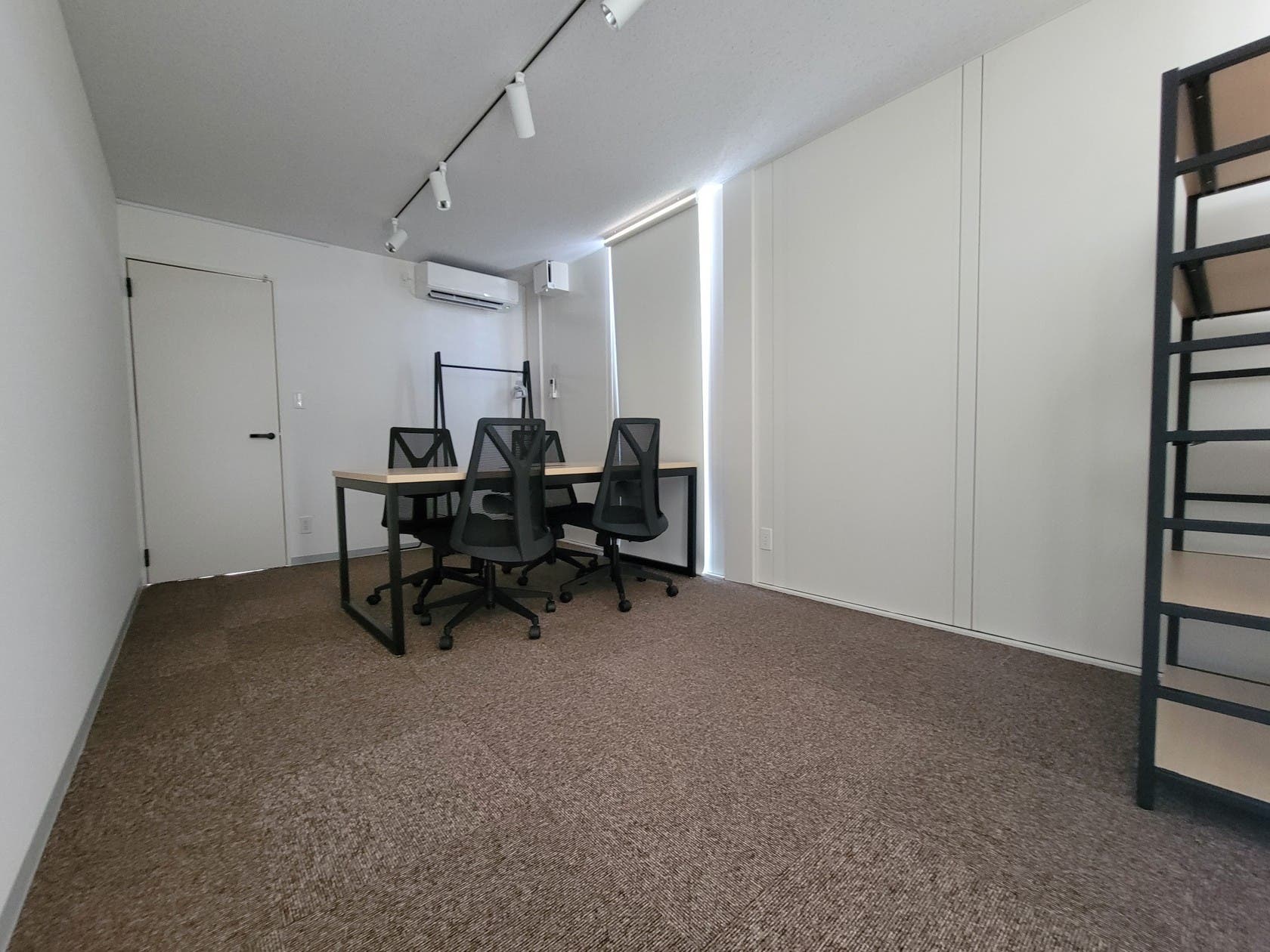 【Meeting2】✨U-SPACE東大阪店✨会議や打ち合わせにぴったりのオフィススペースです♪Wi-Fi/東大阪市の写真5