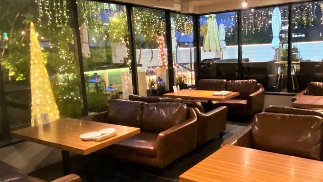 テラス付きのお洒落なレストランスペースを1日貸切!の写真5