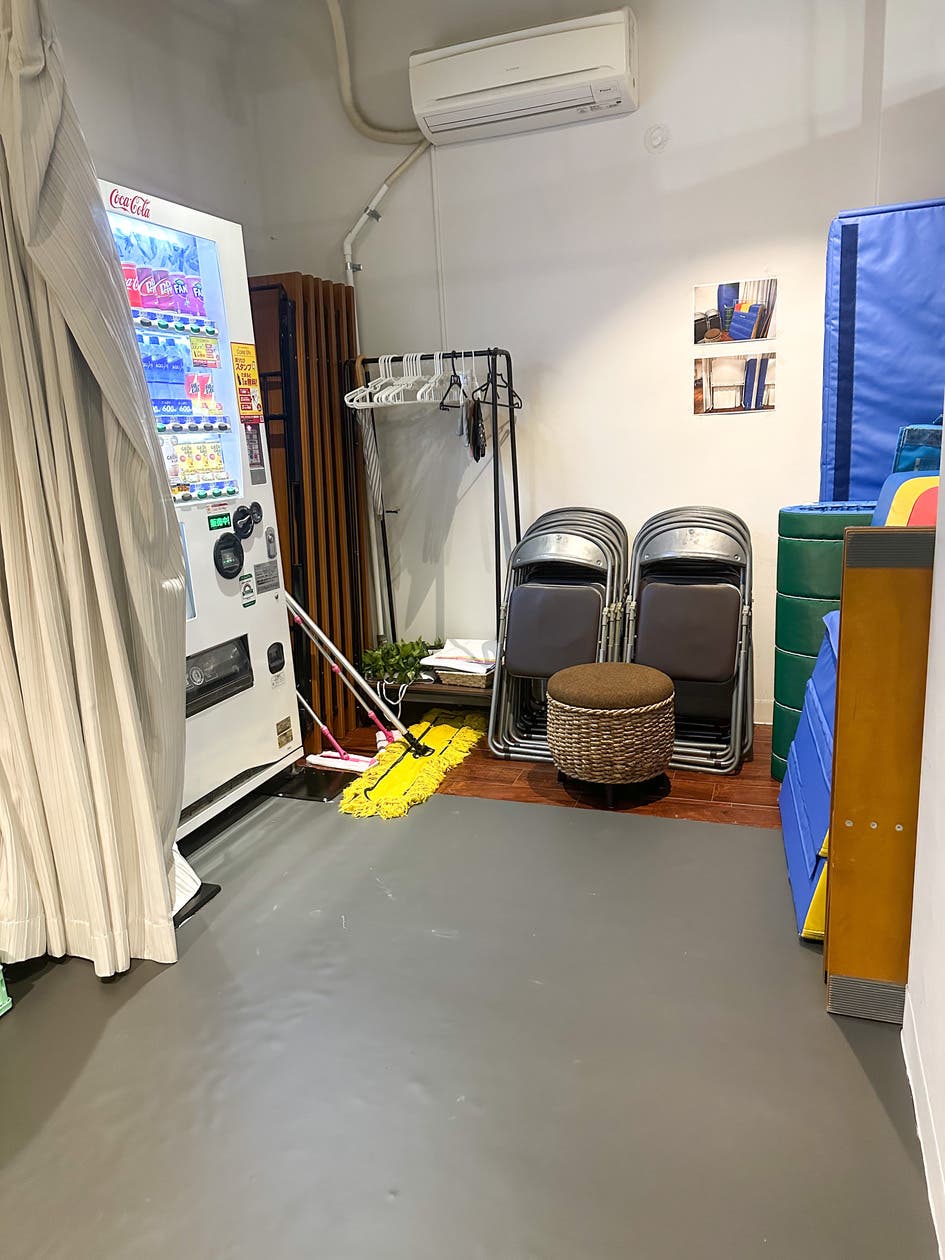 【駅徒歩30秒】83㎡ 大型スタジオ　リノリウム床　撮影機材豊富の写真12