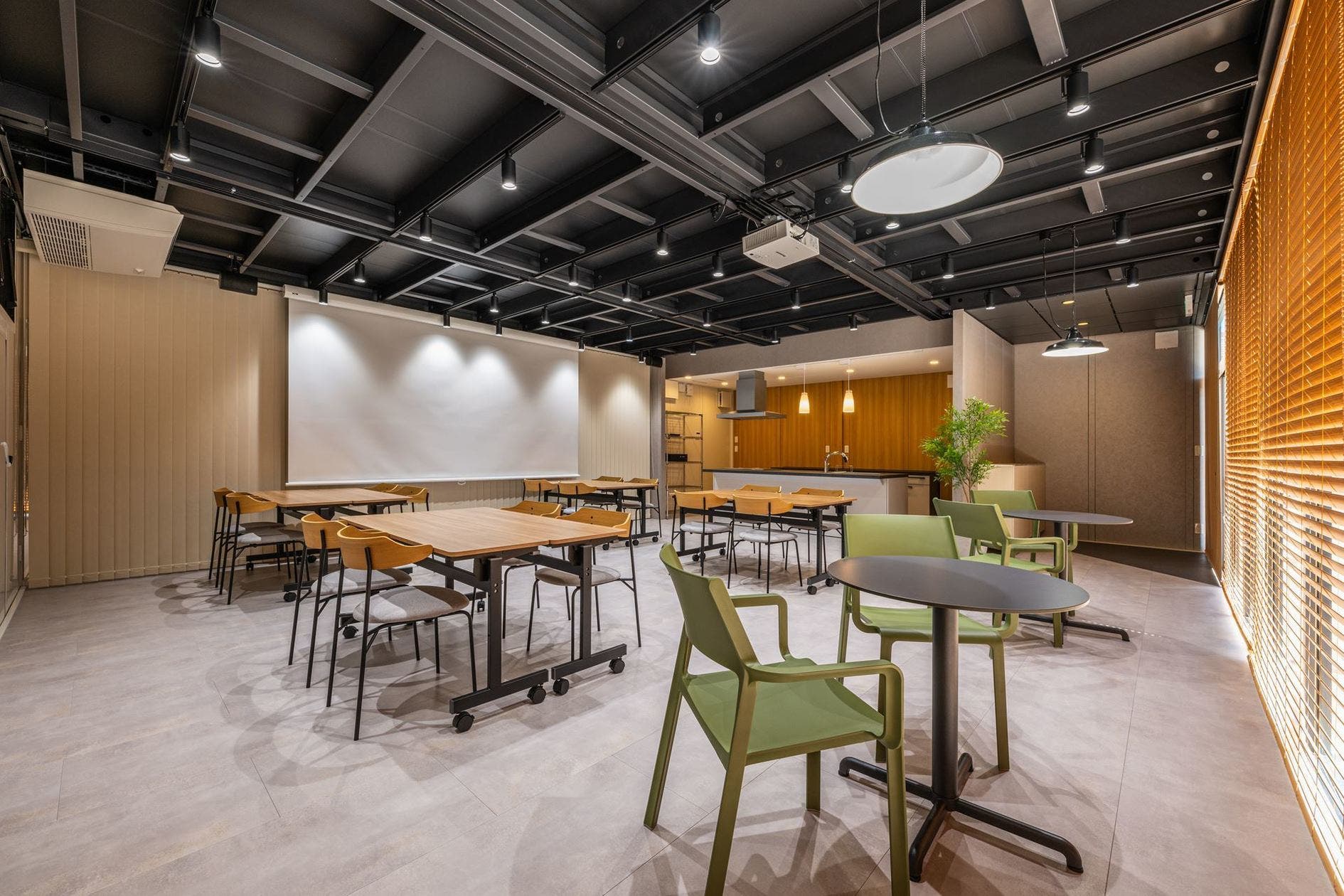 【Community】✨U-SPACE横浜南店✨プロジェクター・大鏡・キッチンなどが充実しています♪Wi-Fi/横浜市の写真5