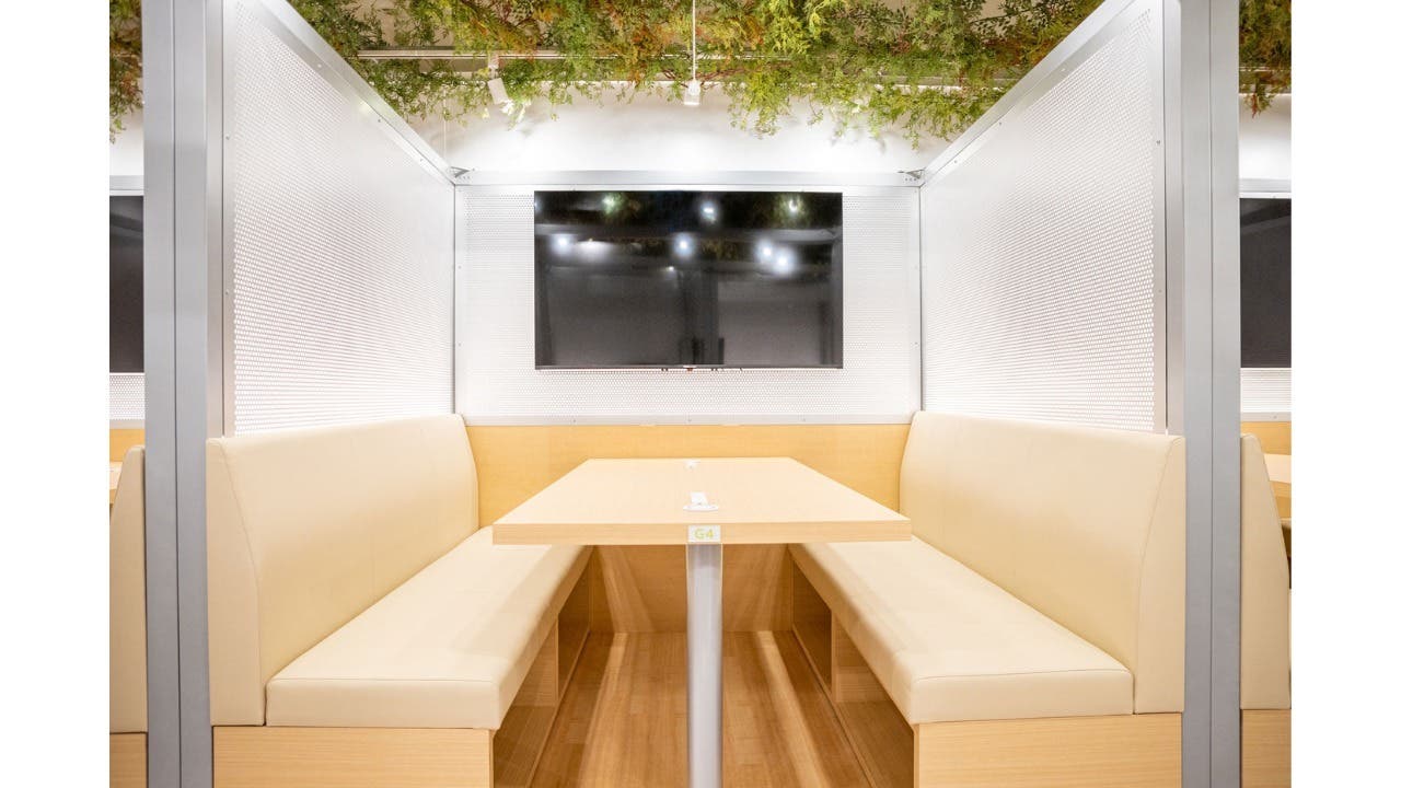 🌟ワークショップ・展示会・趣味会🌟【池袋駅徒歩2分｜60名利用可！】区画分けされたフロアを貸切/Wi-Fi/電源/モニターの写真11