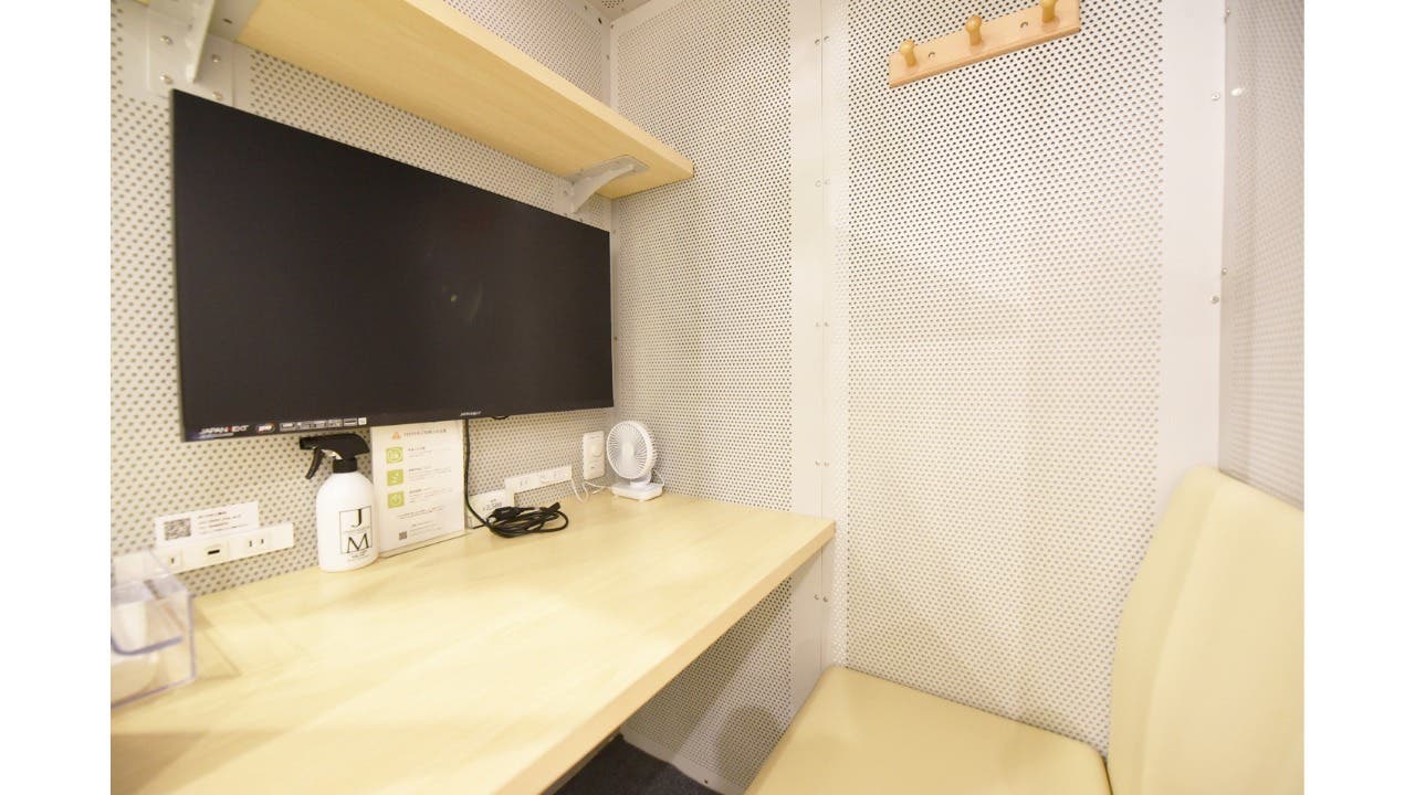 🌟ワークショップ・展示会・趣味会🌟【渋谷駅徒歩１分｜35名利用可！】区画分けされたフロアを貸切/Wi-Fi/電源/モニターの写真6