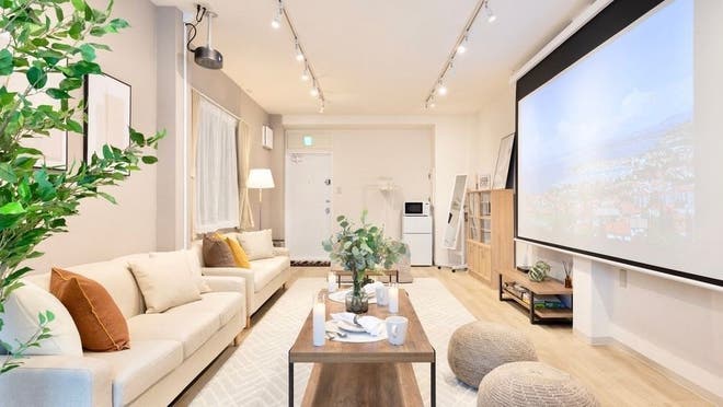 〈縦長広々スペース💫〉🎃東梅田商店街すぐ🚃ワンフロア1室の贅沢空間🍷最大13名🛋120㌅大画面スクリーン🎬の写真4