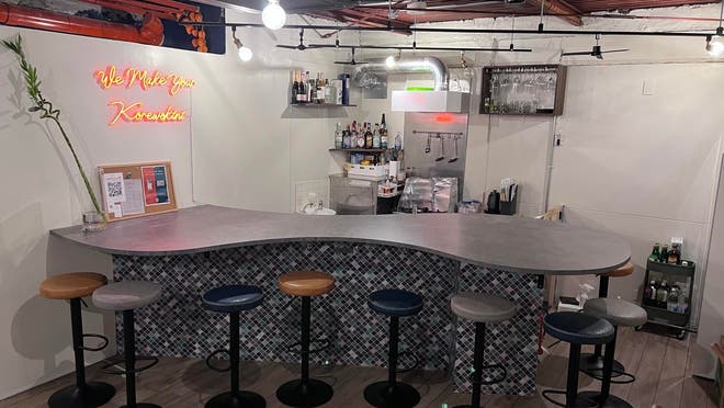 東銀座駅徒歩3分 | 貸切Bar🍸推し活🤍オフ会💫多用途活用可能なレンタルキッチン付きBarスペースの写真2