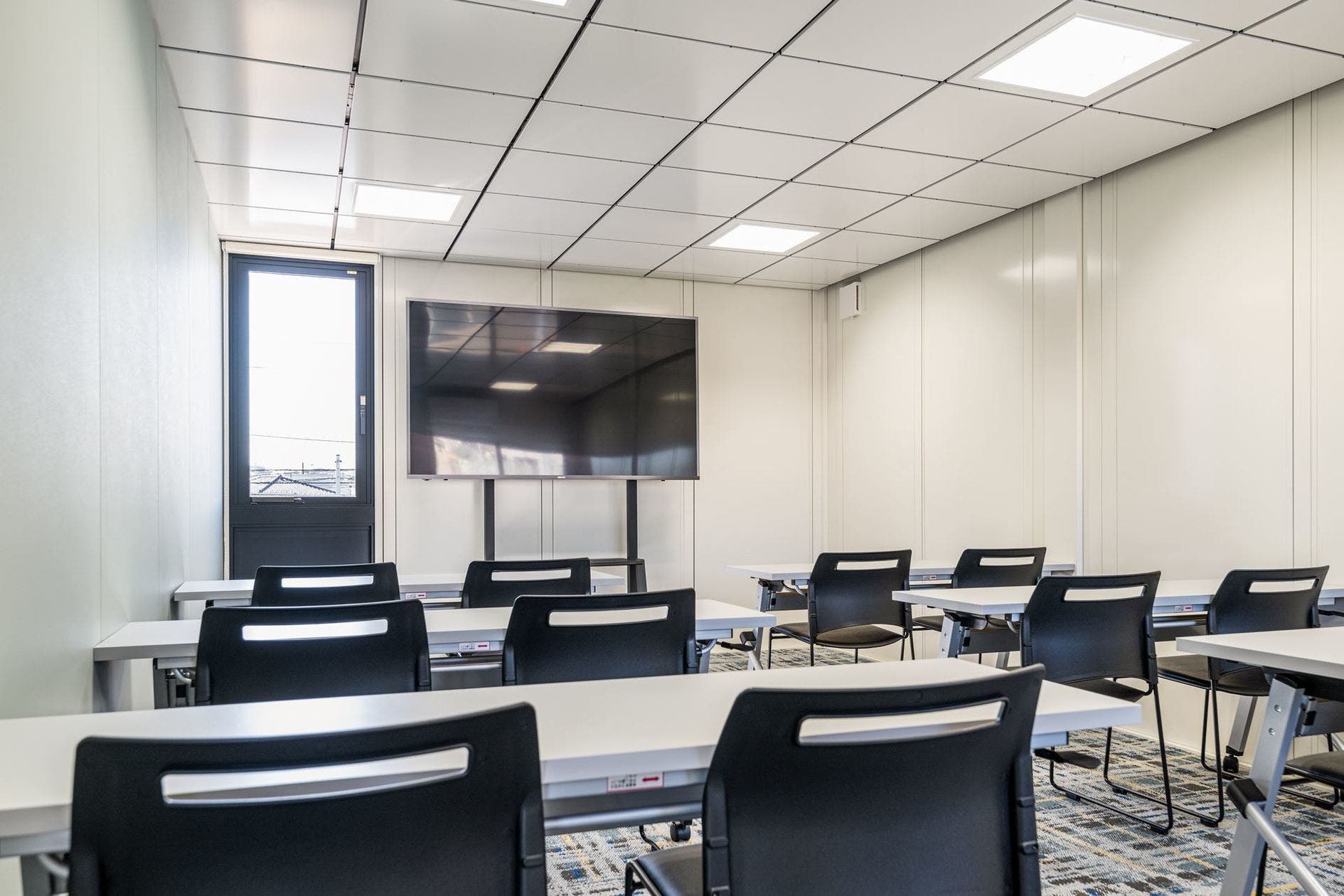 【Meeting2】✨U-SPACE横浜南店✨会議や打ち合わせにぴったりのオフィススペースです♪Wi-Fi/横浜市の写真6