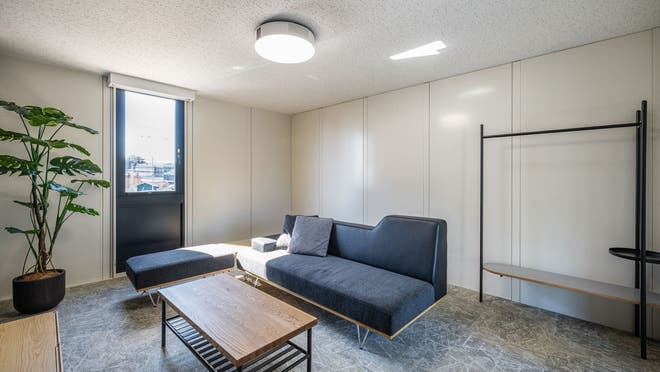 【Living2】✨U-SPACE横浜南店✨リビングをイメージしたちょっとした集まりに最適のスペースです♪Wi-Fi/横浜市の写真2