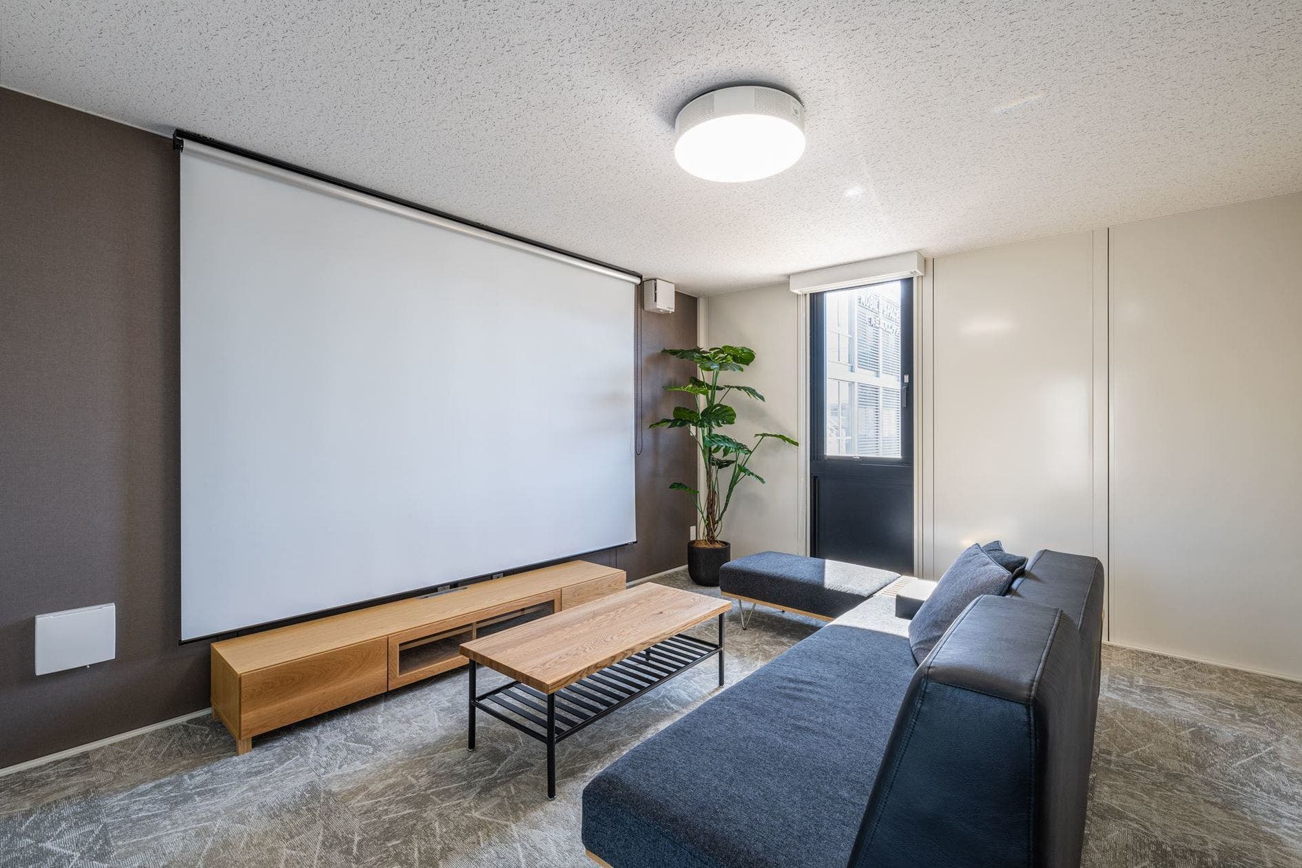 【Living2】✨U-SPACE横浜南店✨リビングをイメージしたちょっとした集まりに最適のスペースです♪Wi-Fi/横浜市の写真5