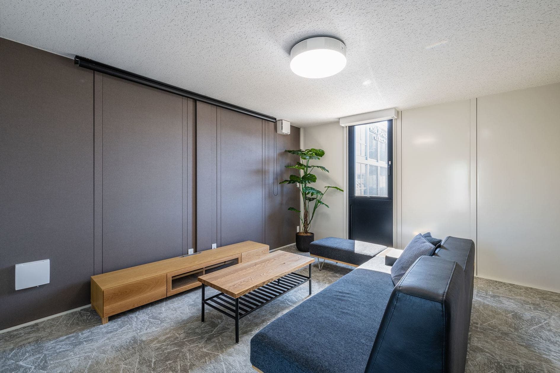 【Living2】✨U-SPACE横浜南店✨リビングをイメージしたちょっとした集まりに最適のスペースです♪Wi-Fi/横浜市の写真6