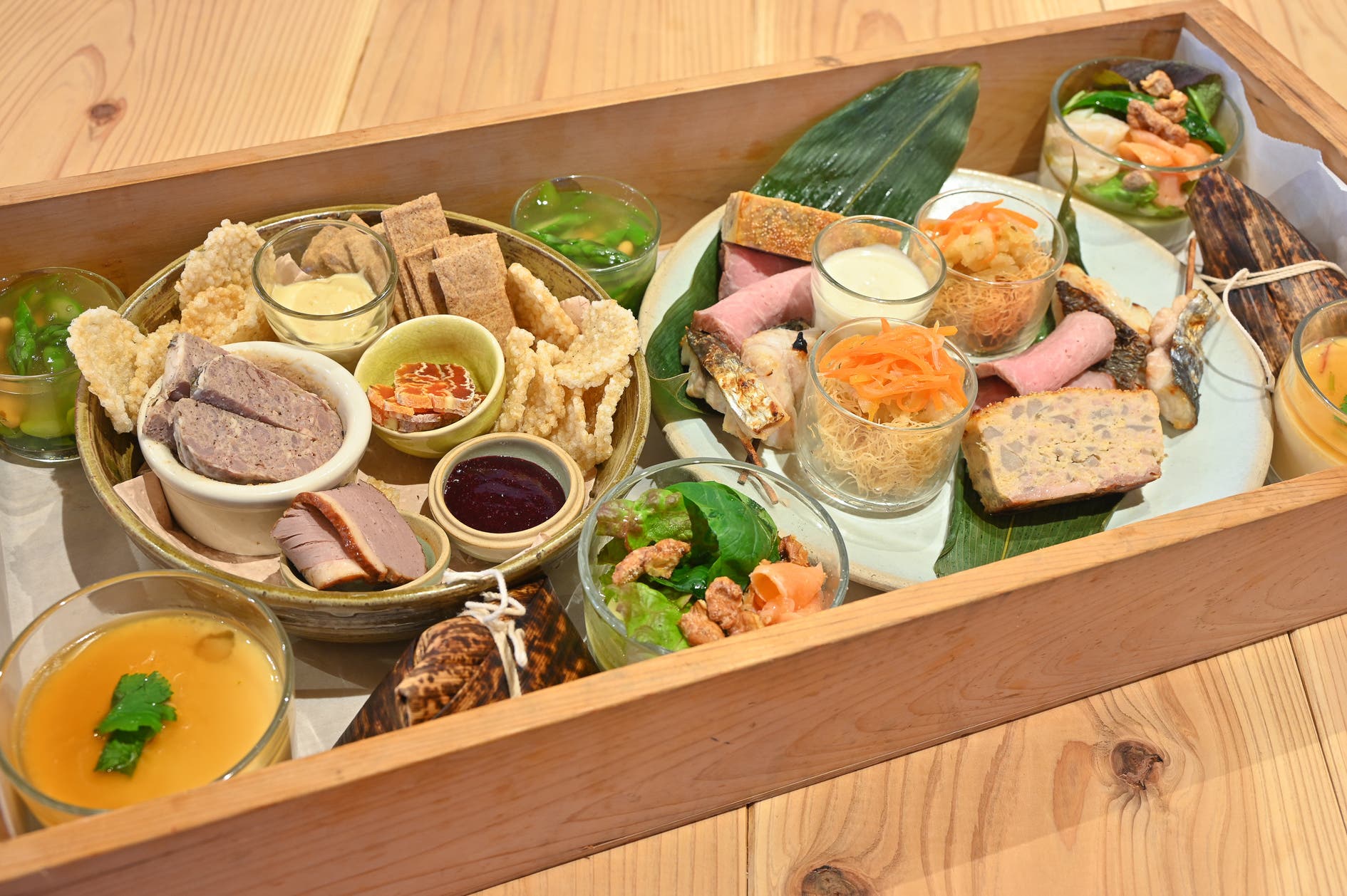 湖が目の前　標高1400m高原の会議室の写真26