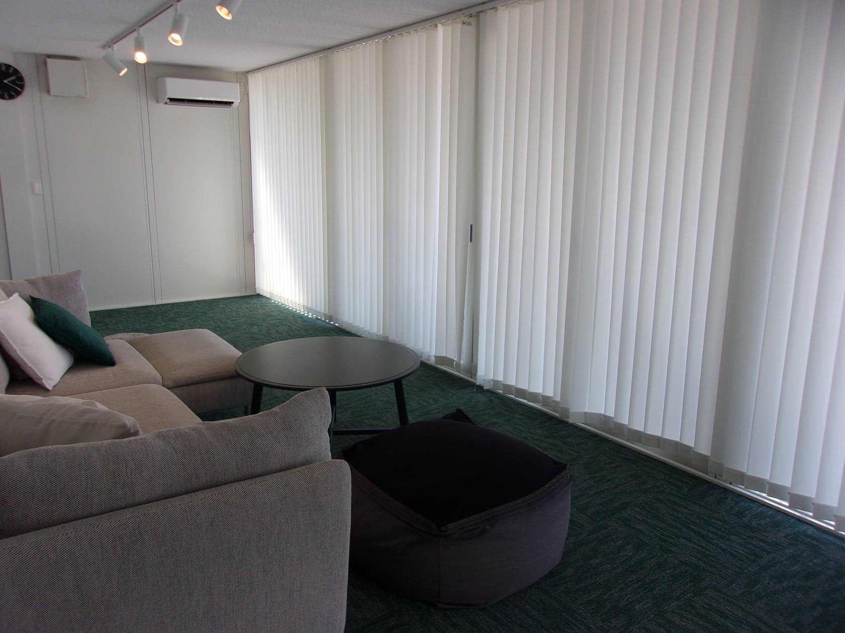 【Living2】✨U-SPACE木更津店✨リビングをイメージしたちょっとした集まりに最適のスペースです♪Wi-Fi/木更津市の写真8