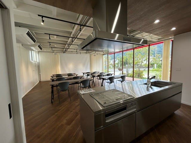 【Community】✨U-SPACE広島店✨大鏡やプロジェクターなどが充実しています♪Wi-Fi/広島市の写真4