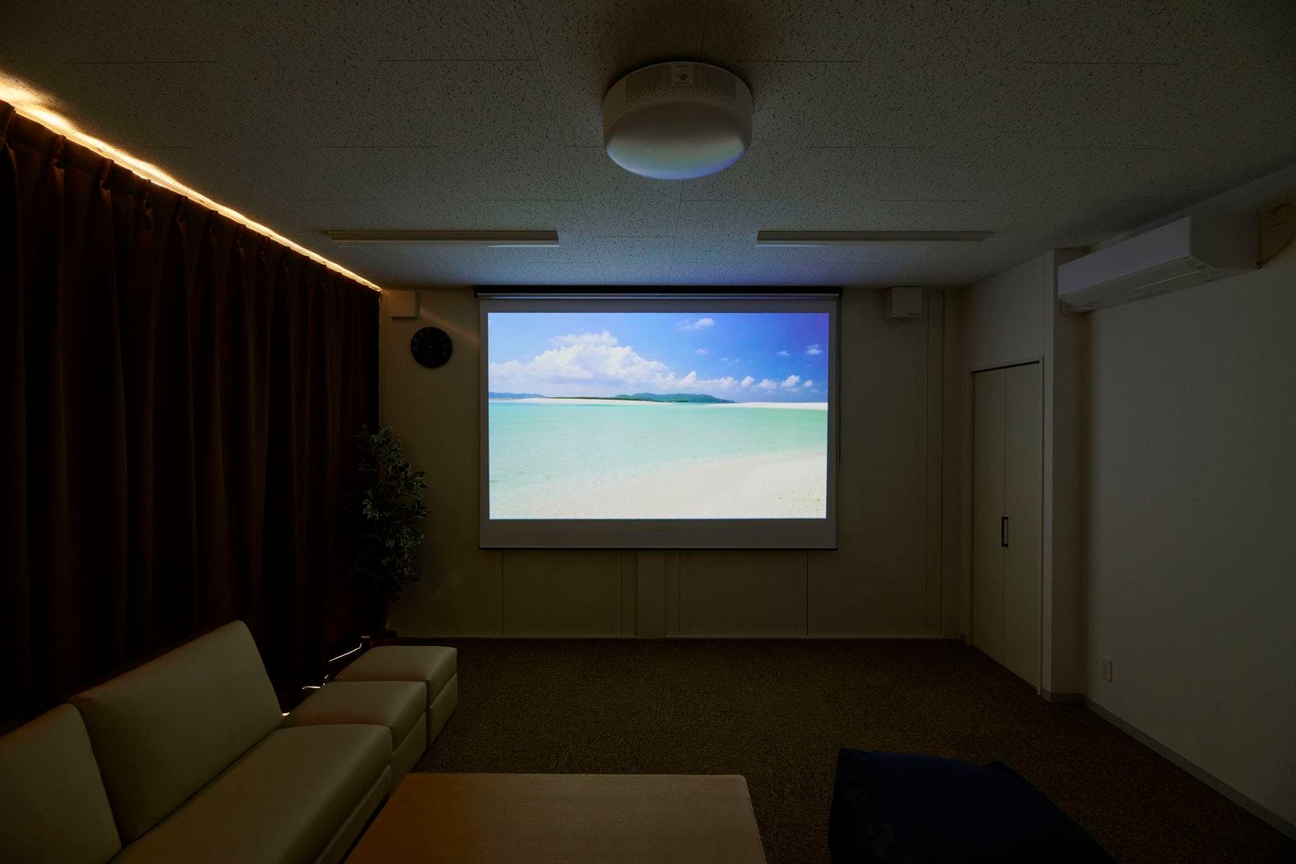 【Living3】✨U-SPACE木更津店✨映画鑑賞や打ち合わせスペースとしてもご利用いただけます♪Wi-Fi/木更津市の写真7