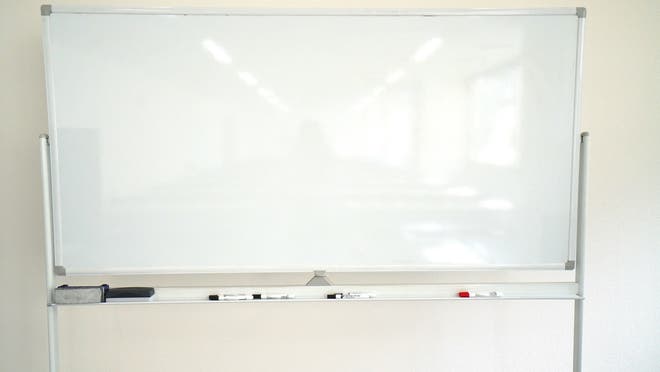 <豊橋駅前 TB4F-H会議室>豊橋駅徒歩1分🚃48名収容🪑光回線Wi-Fi📶プロジェクター🎥モニター🖥️セミナー/研修/会議の写真9