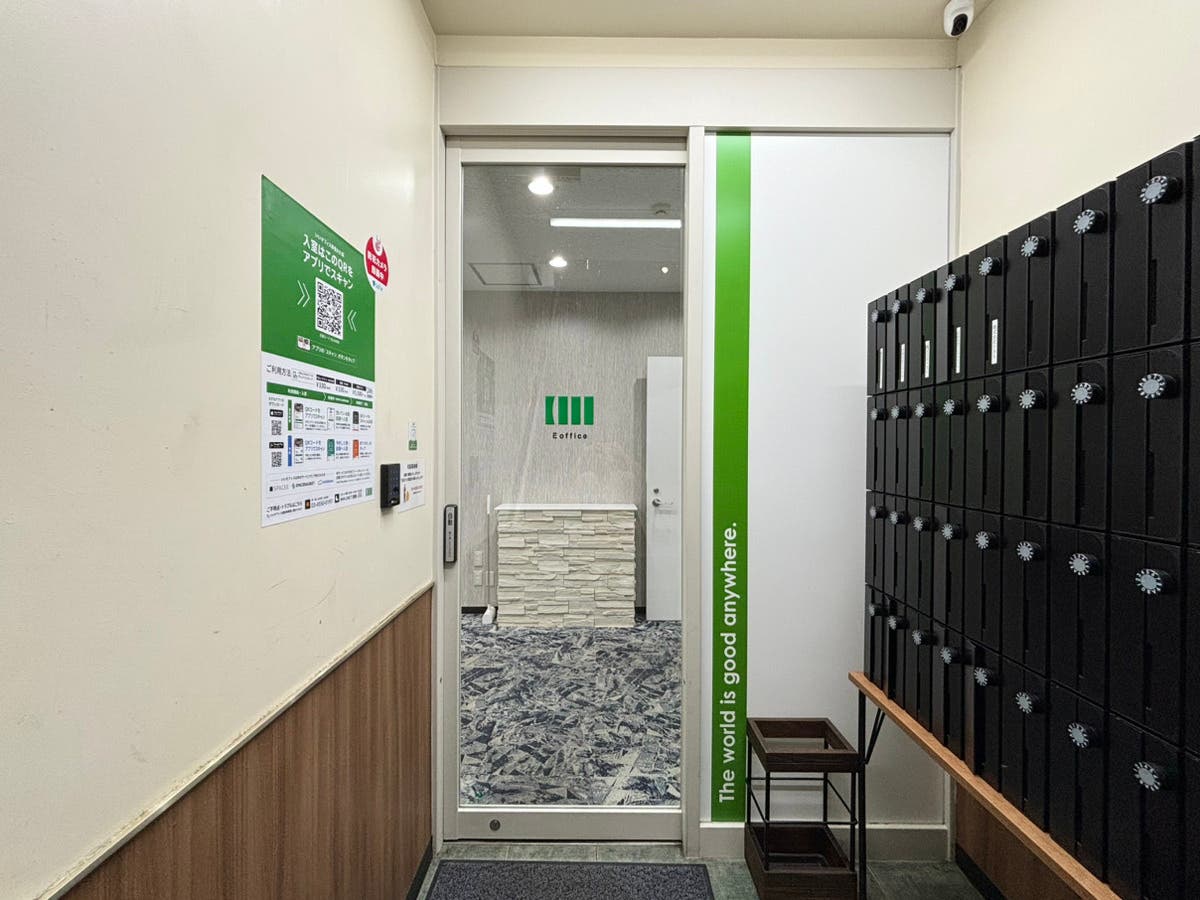 【1時間990円！ドン・キホーテ新宿店地下1階】モニター・フリードリンク付き4名会議室（Room D）※予約時間前は入室不可の写真11