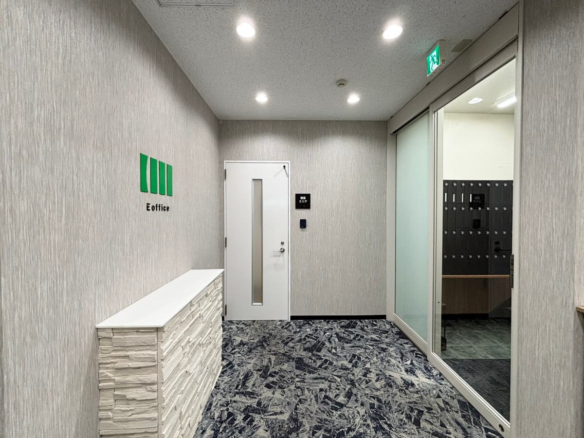 【1時間880円！ドン・キホーテ新宿店地下1階】モニター・フリードリンク付き4名会議室（Room C）※予約時間前は入室不可の写真7