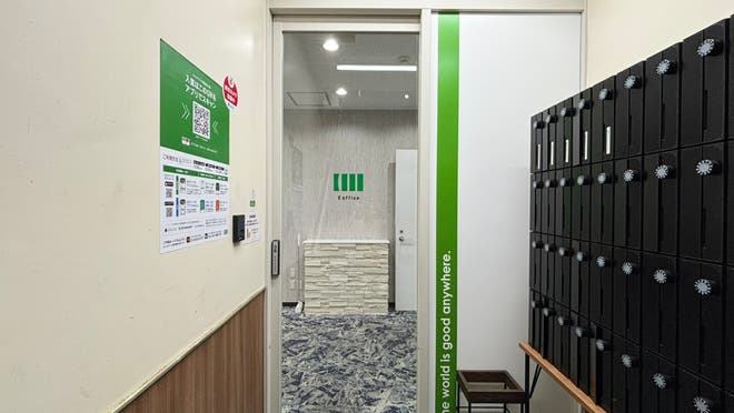 【¥330/30分!ドン・キホーテ新宿店地下1階】モニター・フリードリンク付き1名個室(ブース10)※予約時間前は入室不可の写真8