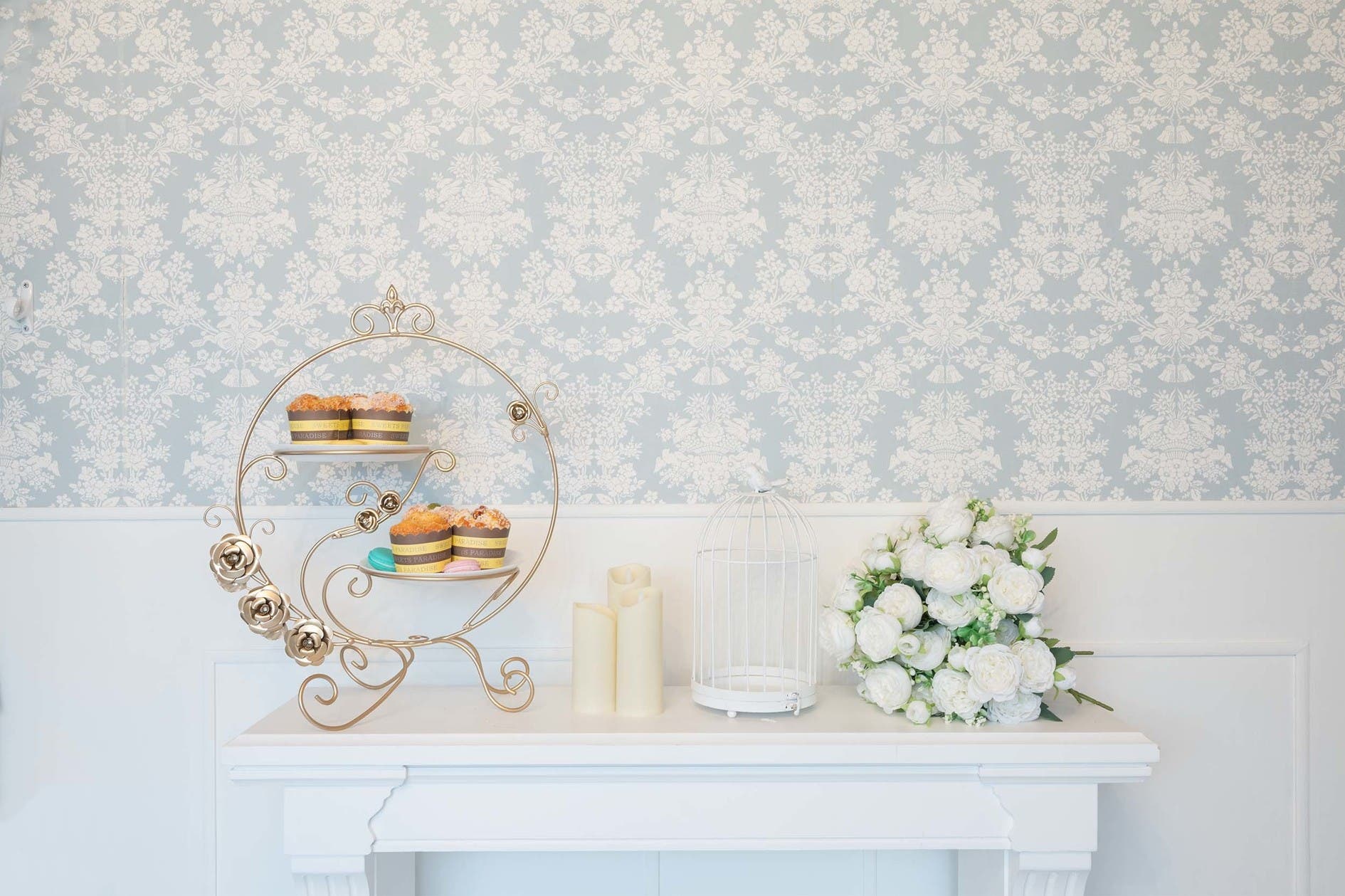 🎄クリスマスコス🪅ゴシック👠×白家具×ゲーミングブース🚥｜メイク＆更衣室完備｜撮影機材無料｜ヴェール秋葉原[30]の写真13