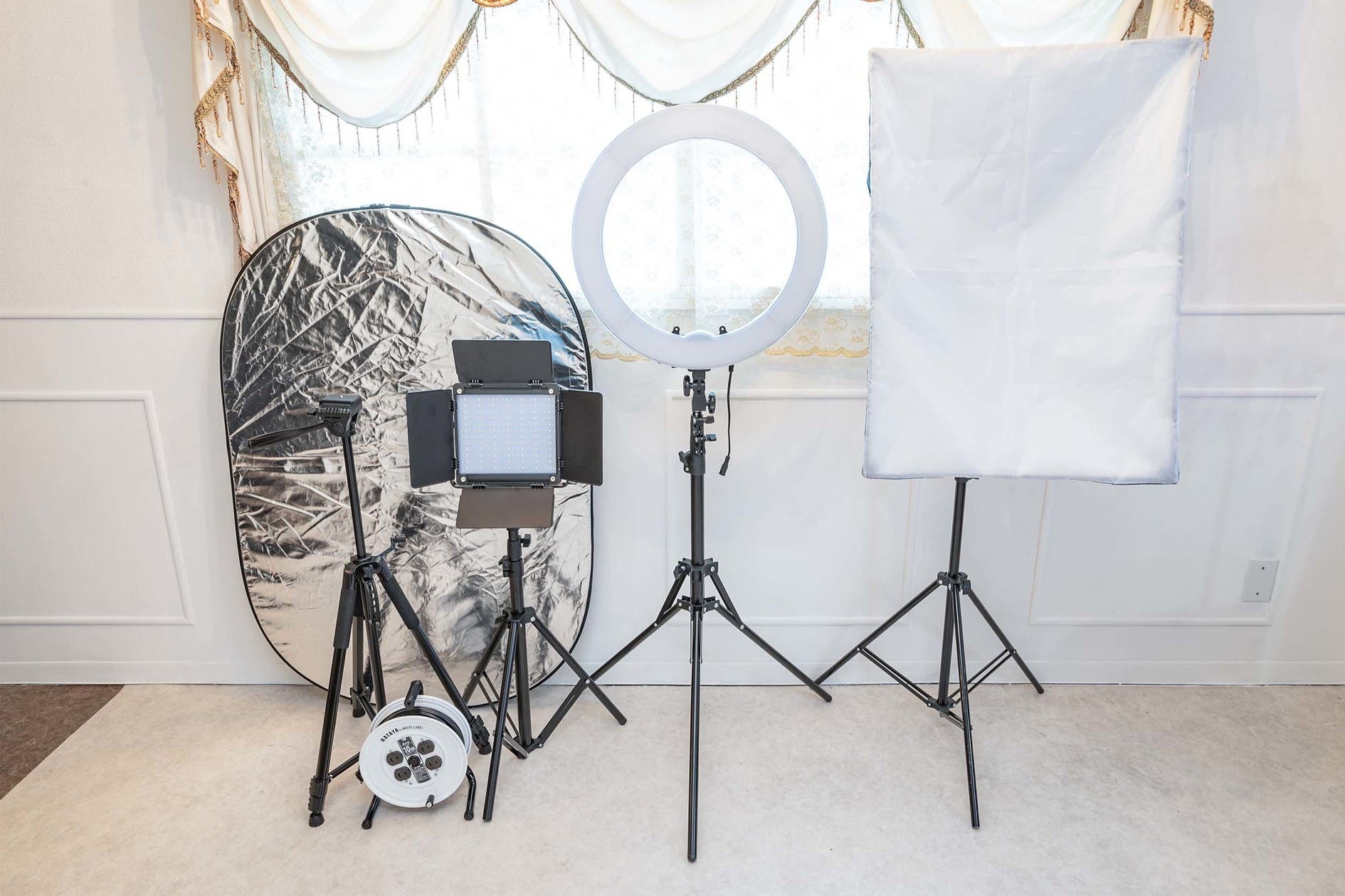 撮影機材📸LEDライト（RGB対応）、ソフトボックスリングライト、レフ板📸の画像1