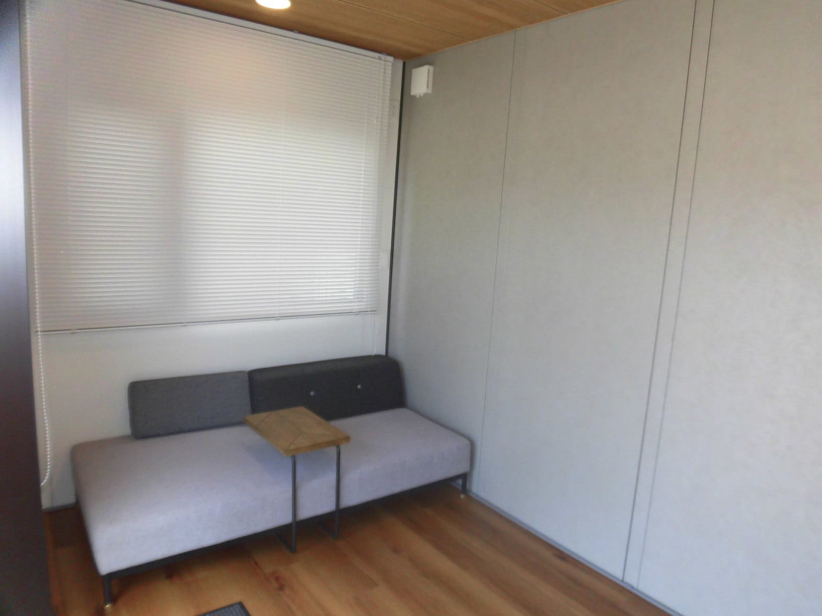 【Living】✨U-SPACE成田店✨リビングをイメージしたちょっとした集まりに最適のスペースです♪Wi-Fi/成田市の写真6