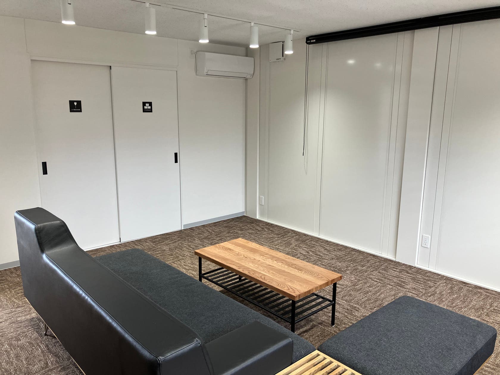 【Living1】✨U-SPACE伊勢原店✨リビングをイメージしたちょっとした集まりに最適のスペースです♪Wi-Fi/伊勢原市の写真2