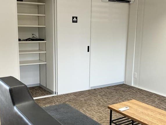 【Living1】✨U-SPACE伊勢原店✨リビングをイメージしたちょっとした集まりに最適のスペースです♪Wi-Fi/伊勢原市の写真5