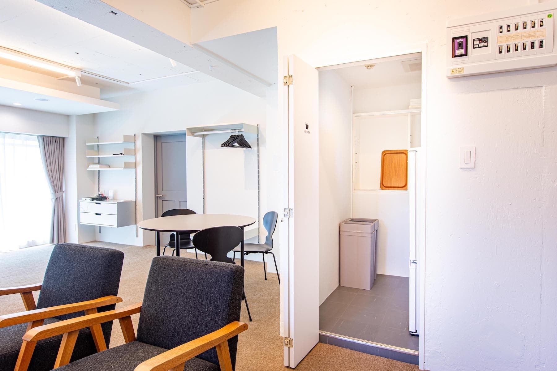 【目黒駅徒歩1分 / -ROOM1-】会議・セミナーに / Wi-Fi・プロジェクター・スクリーンも完備の写真7