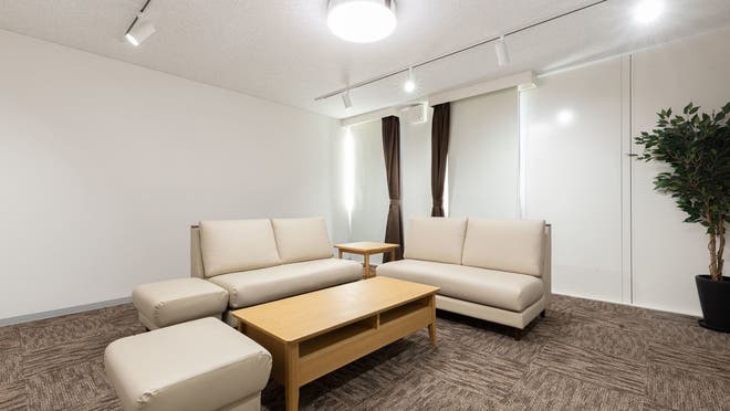 【Living2】✨U-SPACE福山中央店✨映画鑑賞や打ち合わせスペースとしてもご利用いただけます♪Wi-Fi/福山市の写真4