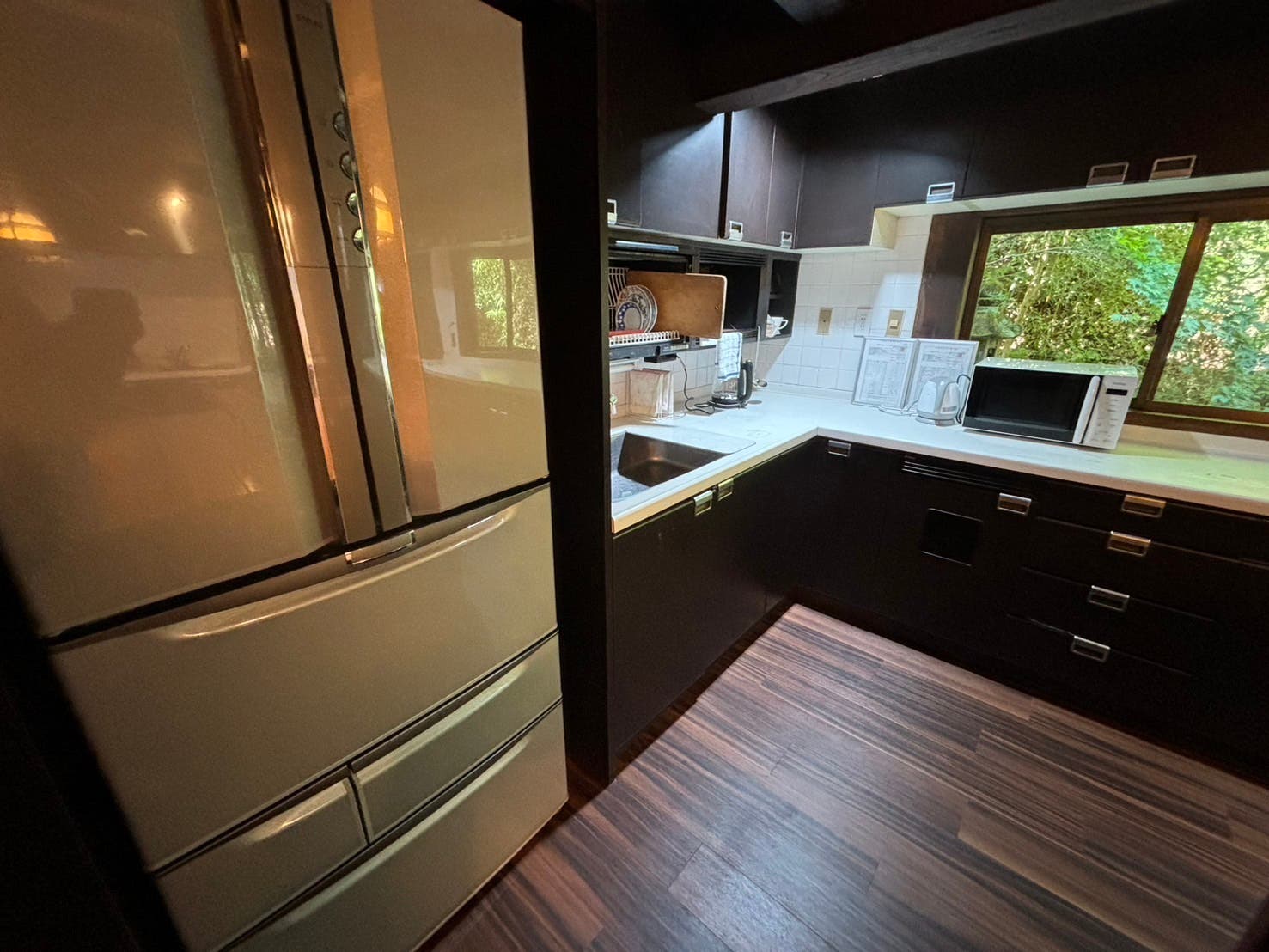 築数百年の合掌造りの写真9