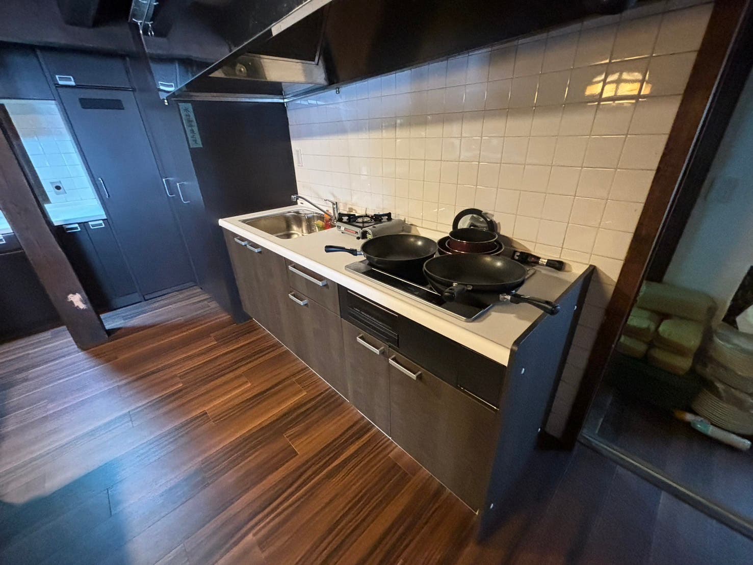 築数百年の合掌造りの写真10