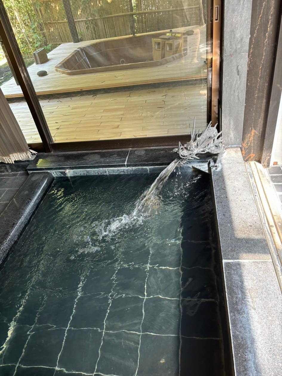 築数百年の合掌造りの写真14