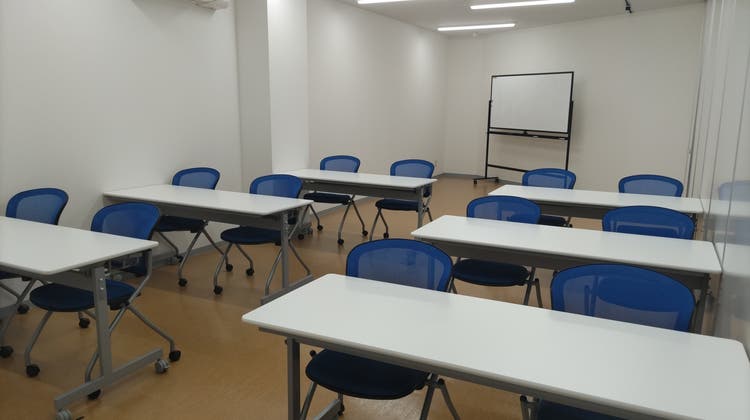 【昭島】昭島に新規OPEN!!駅チカ12名様会場【会議室1】の写真1