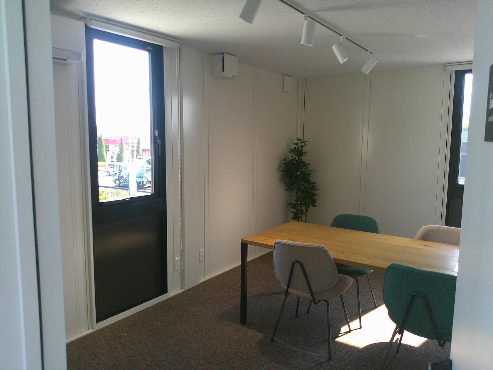 【Meeting2】✨U-SPACE小田原店✨会議や打ち合わせにぴったりのオフィススペースです♪Wi-Fi/小田原市の写真2