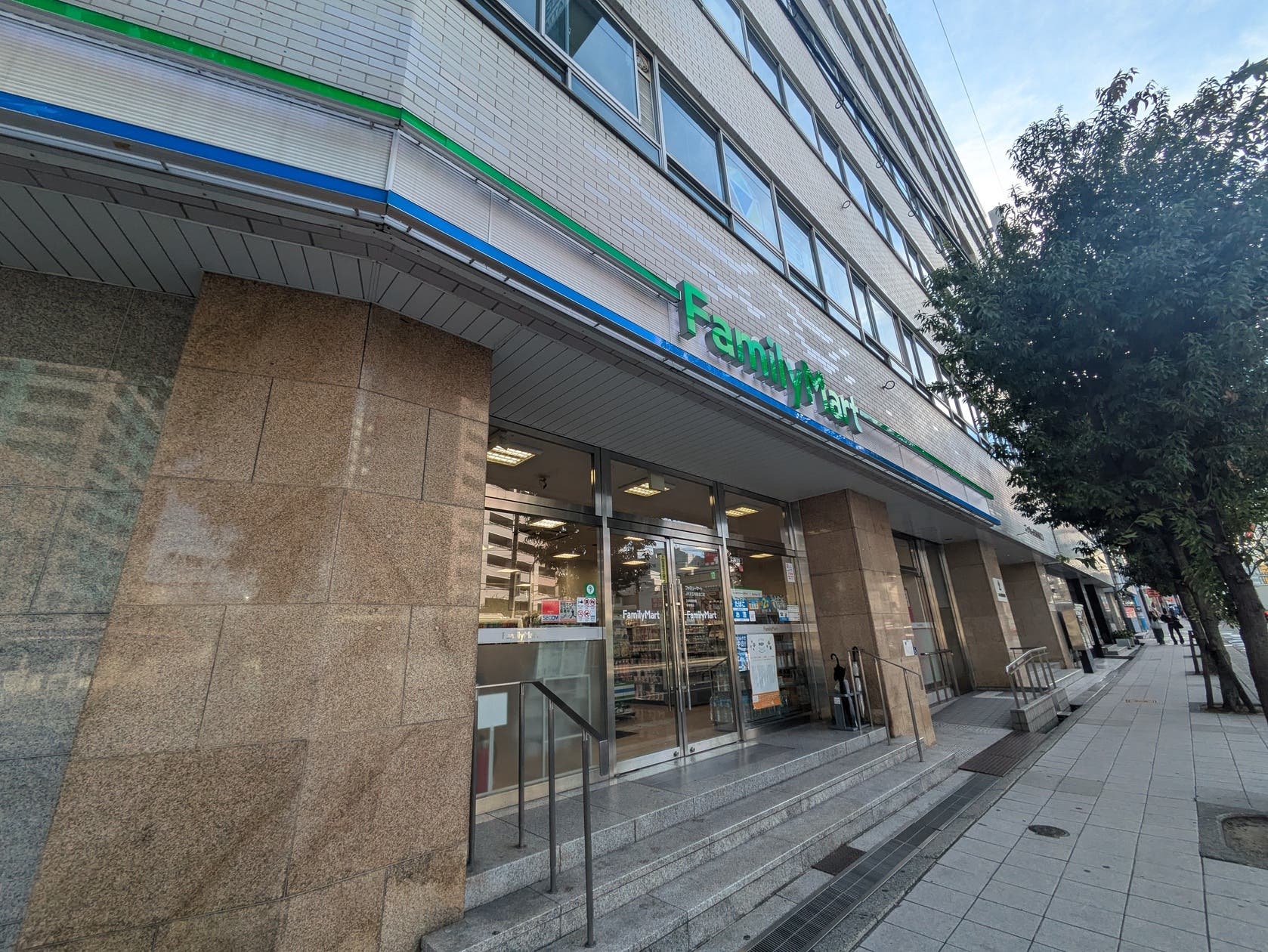 ⭐️割引期間中⭐️【天王寺駅1分にオープン！最大１２名着席可能】無料で光回線Wi-Fi、プロジェクター・ホワイトボードが使えるの写真27