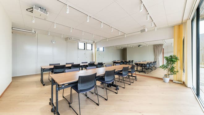 【Community】✨U-SPACE富山店✨大鏡やプロジェクターなどが充実しています♪Wi-Fi/富山市の写真1