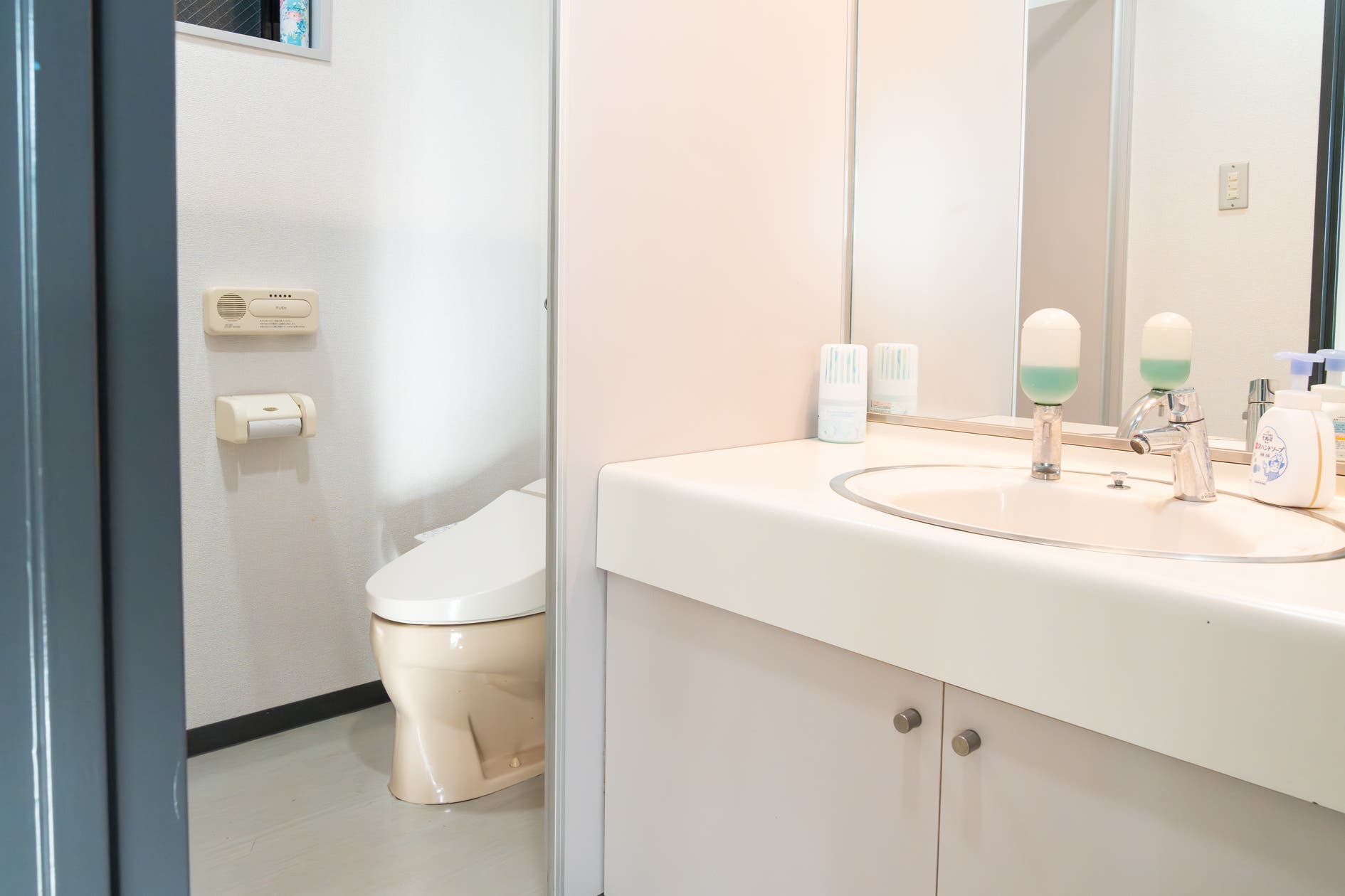 五反田駅徒歩２分の駅近撮影スタジオ（インタビュー、セミナー、グリーンバック、Youtube撮影に最適）の写真20