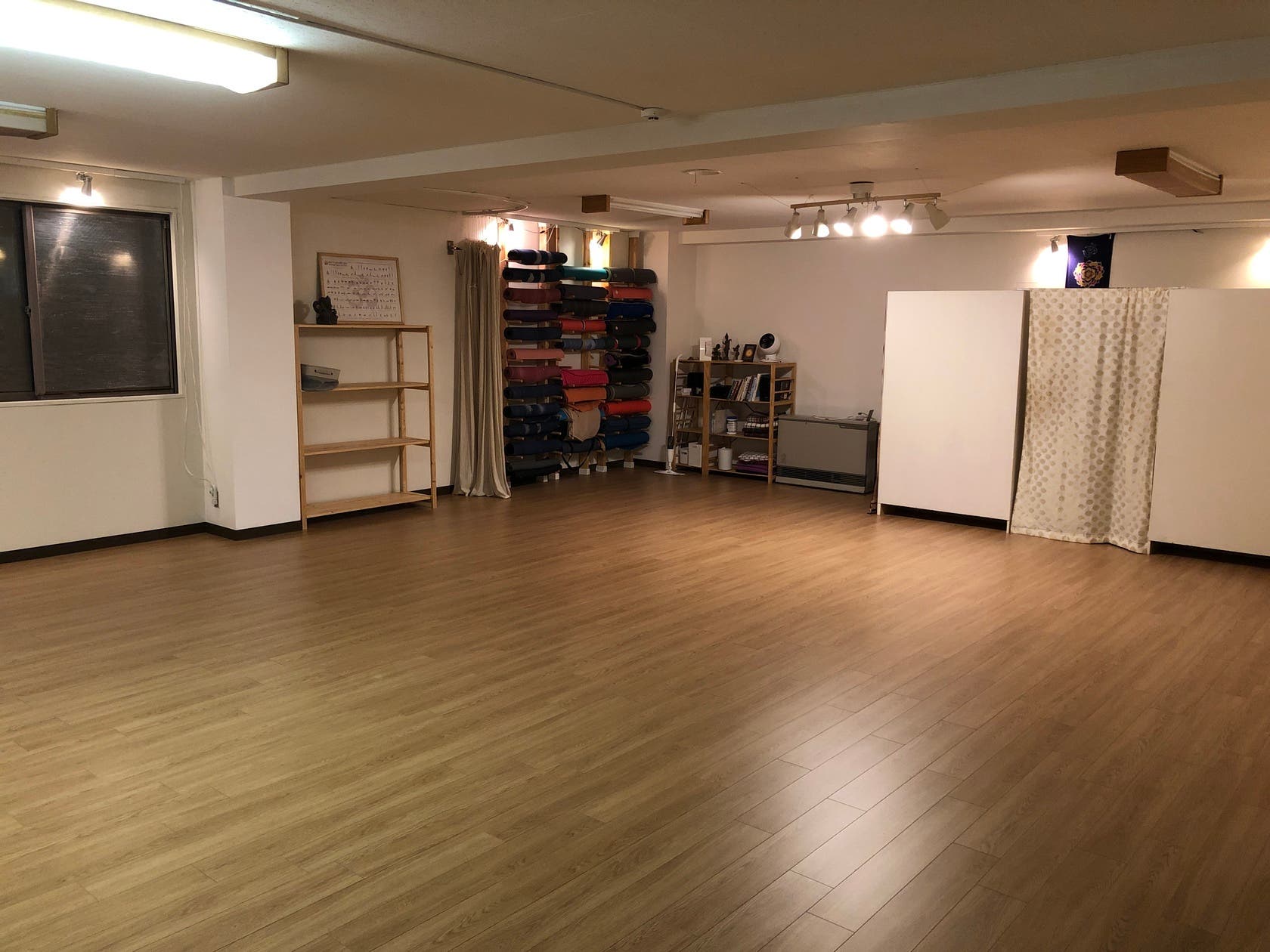 大通駅から徒歩1分のレンタルヨガスタジオです。Room Aの写真5