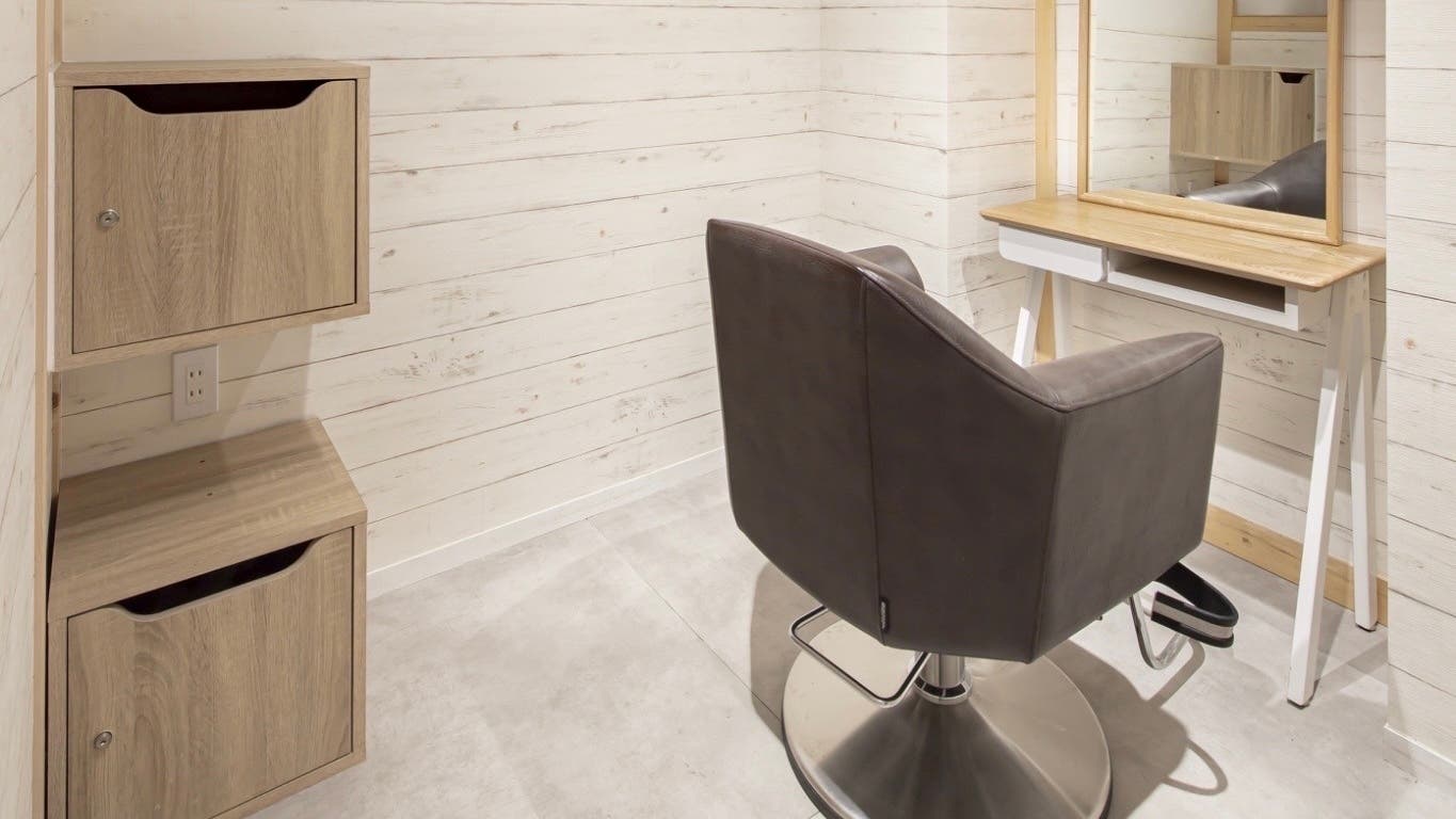 恵比寿駅徒歩2分【美容室スペース】全席半個室の面貸しサロン。 の写真1