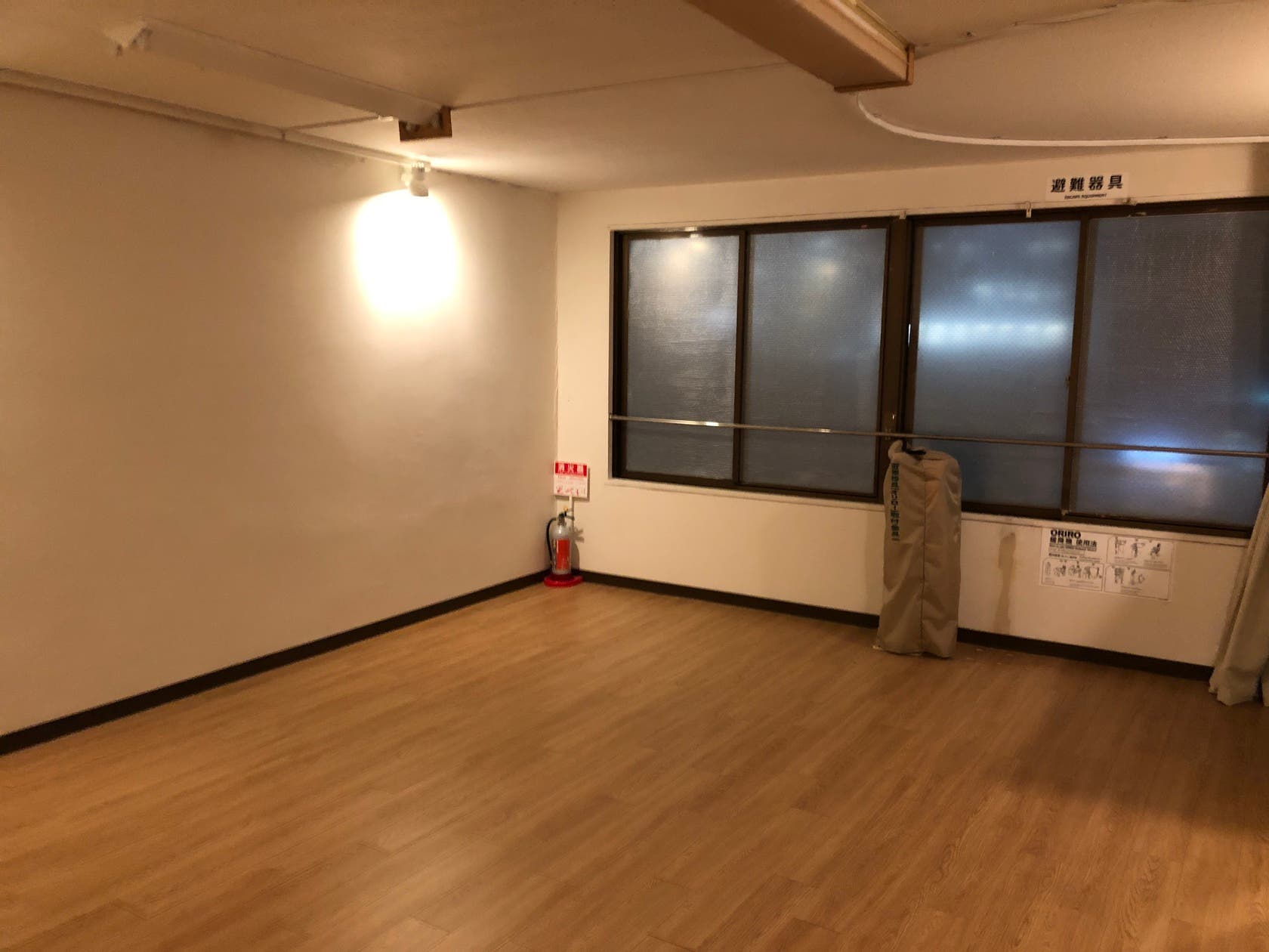 大通駅徒歩1分のヨガスタジオレンタルスペース。Room B 無料レンタルマット、ブランケット5枚づつあります。の写真5