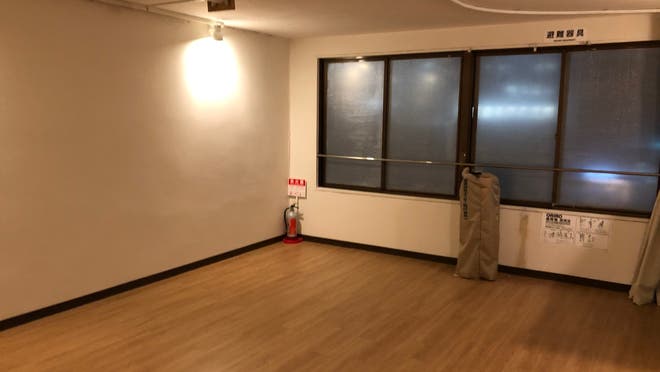 大通駅徒歩1分のヨガスタジオレンタルスペース。Room B 無料レンタルマット、ブランケット5枚づつあります。の写真5