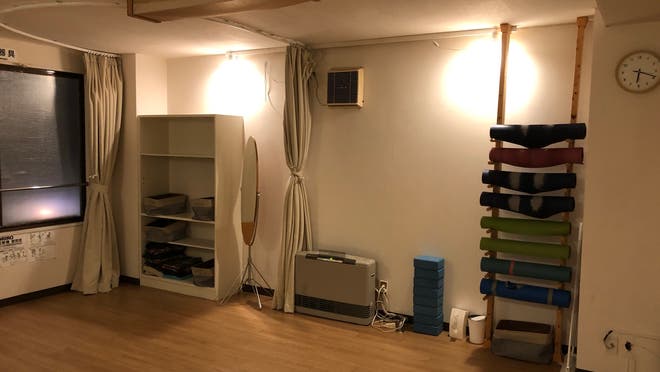 大通駅徒歩1分のヨガスタジオレンタルスペース。Room B 無料レンタルマット、ブランケット5枚づつあります。の写真6