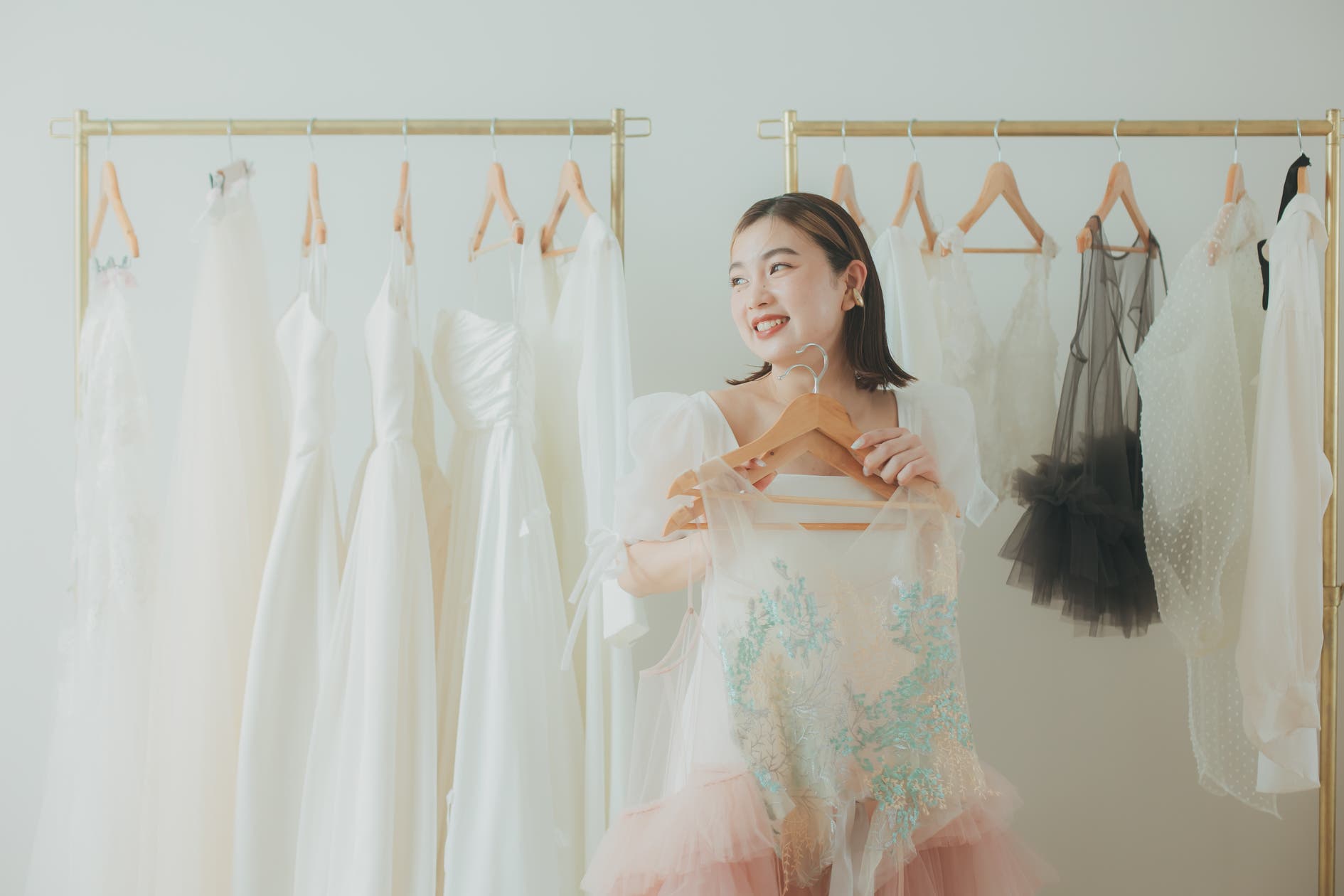 ウェディングドレスの画像2