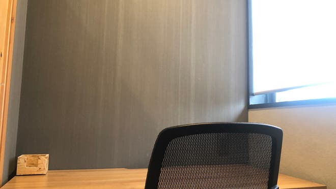 駅徒歩2分【神戸駅前スキマ / 1名】鍵付き個室ブース(8階R-2)の写真1