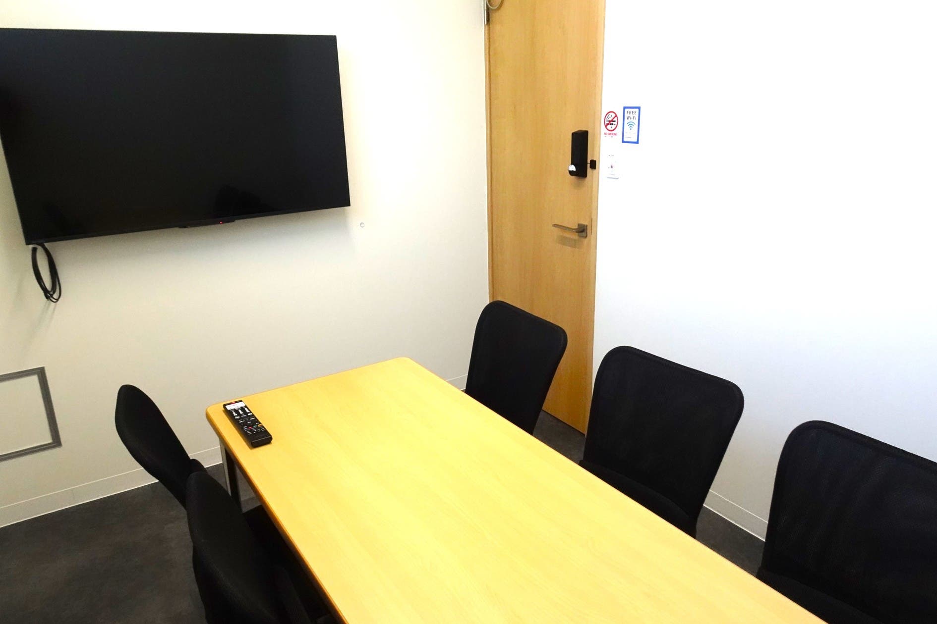 JR岡崎駅西口徒歩１分の会議室（定員６）の写真7