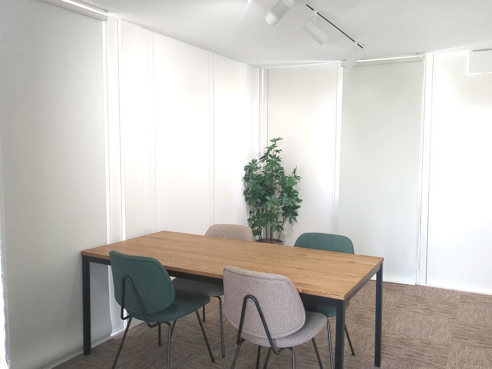 【Meeting2】✨U-SPACE山梨店✨会議や打ち合わせにぴったりのオフィススペースです♪Wi-Fi/甲斐市の写真6