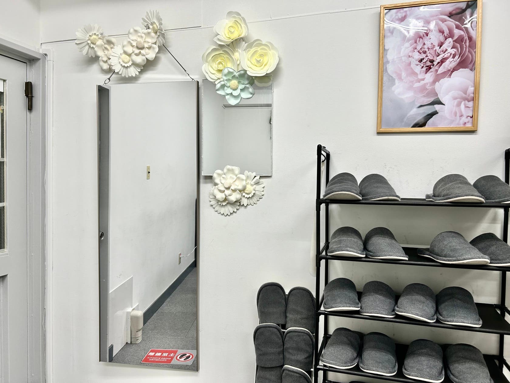 直前割を実施✨神田WEST🍀14名＋４名🍀 WIFI/モニター/施術ベッド/備品無料✨1日プラン有✨会議ゲーム勉強会✨の写真21