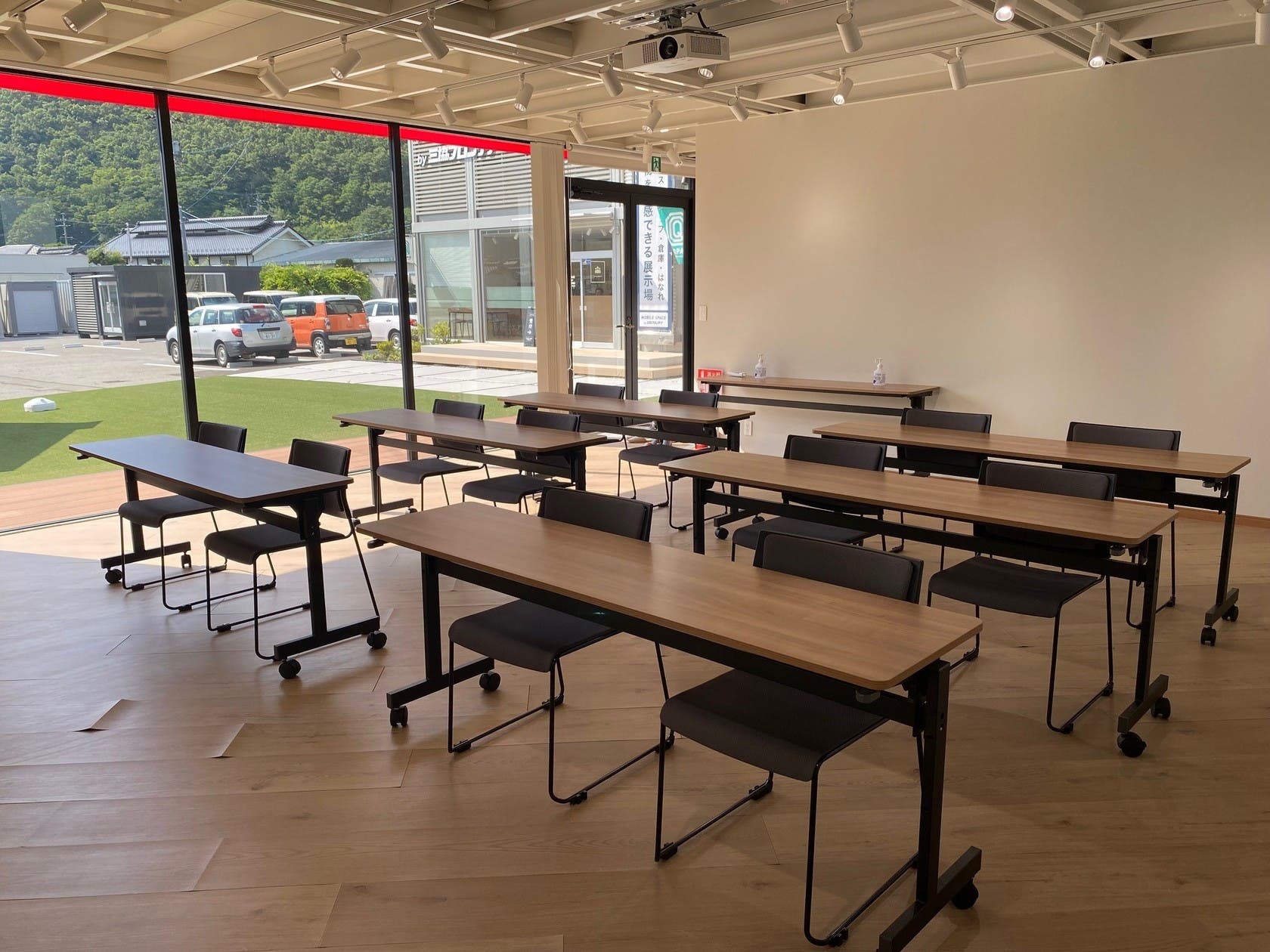 【Community】✨U-SPACE上田店✨大鏡やプロジェクターなどが充実しています♪Wi-Fi/上田市の写真6