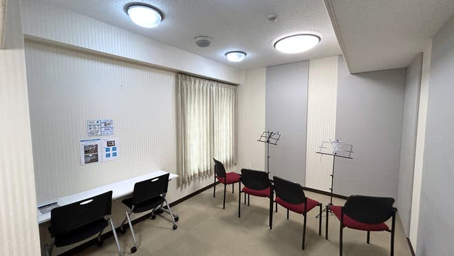 roomK【銀座駅 1分】歌唱・発声練習・楽器演奏OK!の写真1