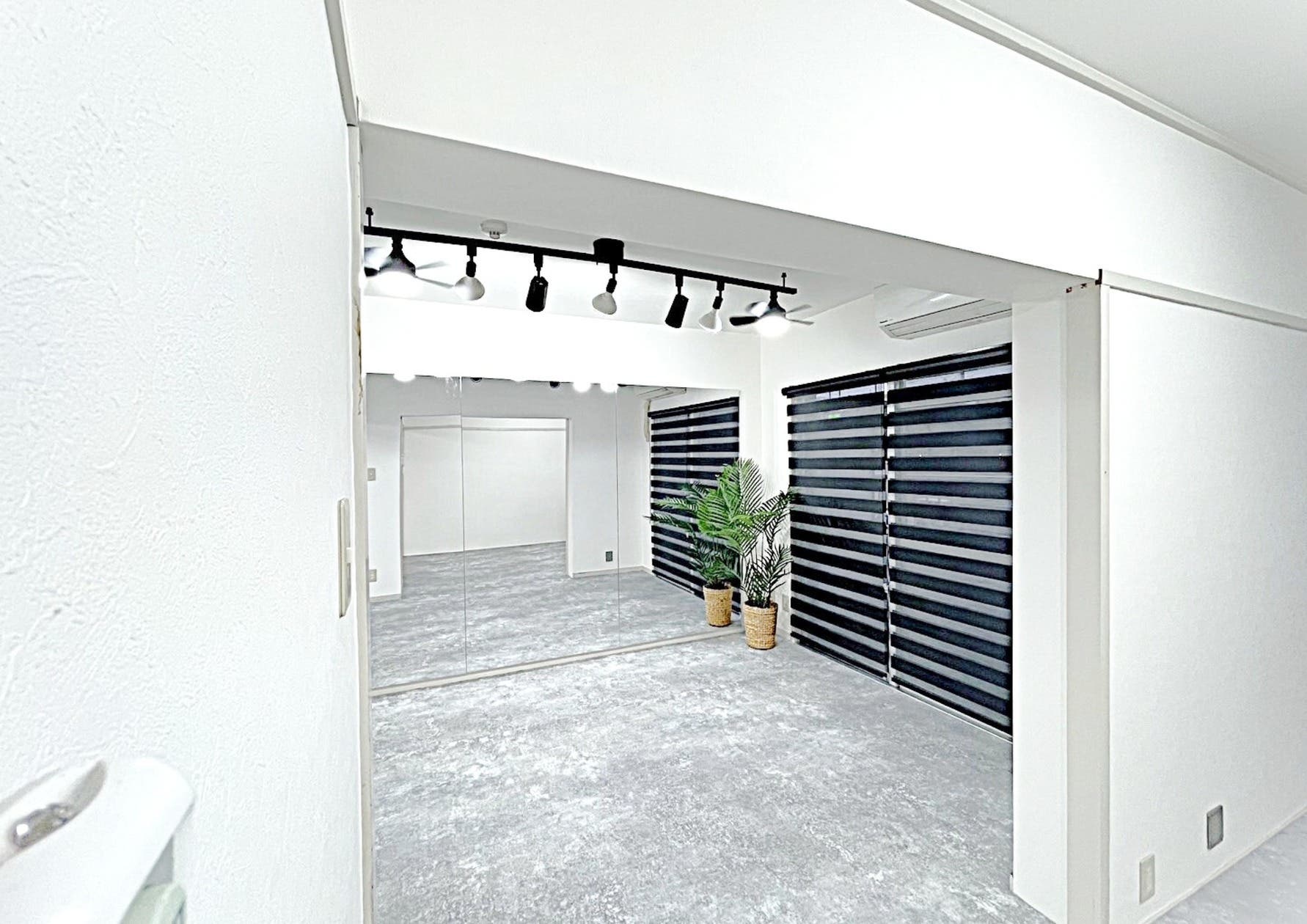 【Lumiere Space KUNOSHIRO】駅近！壁面全面ミラー✨でヨガ・ダンス💃・トレーニング・イベントも♬の写真6