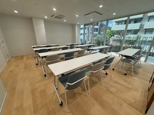 会議やワークショップ、子どもたちの集まりにも。用途に応じ自由に使えるレンタルスペース！の写真5